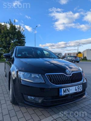 Black Skoda Octavia 2016 in Ogre, with an engine capacity of 2.00 L and mileage of 198 thousand km for 9500 €, photo 6 on AUTOMOTO.COM.LV