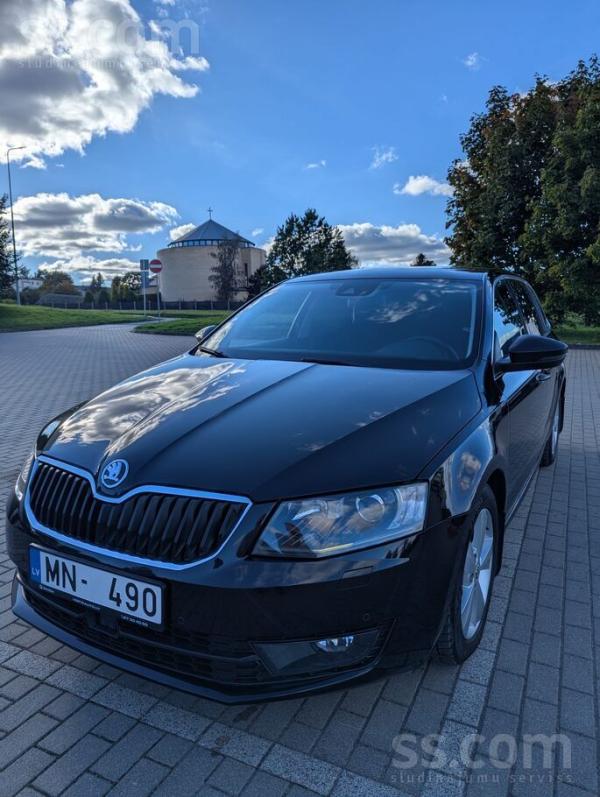 Melns Skoda Octavia 2016 Ogre, ar dzinēja tilpumu 2.00 L un nobraukumu 198 tūkst. km par 9500 €, foto 4 vietnē AUTOMOTO.COM.LV