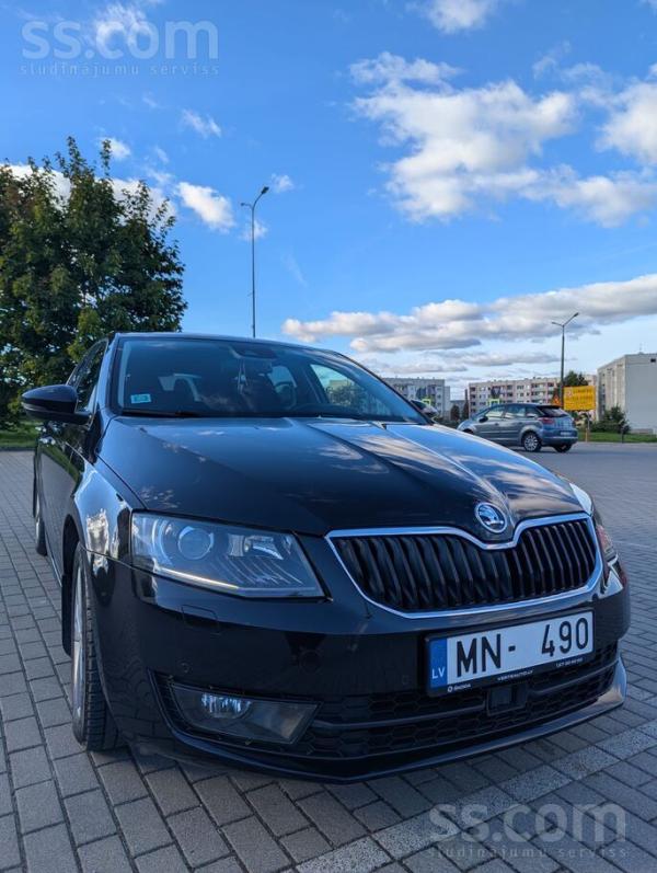 Melns Skoda Octavia 2016 Ogre, ar dzinēja tilpumu 2.00 L un nobraukumu 198 tūkst. km par 9500 €, foto 5 vietnē AUTOMOTO.COM.LV