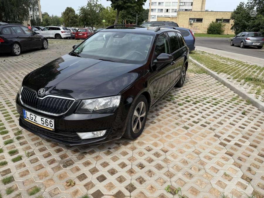 Черный Шкода Октавия 2016 в Вильнюс, объемом двигателя 1.60 л и пробегом 229 тыс. км за 6300 €, фото 1 на AUTOMOTO.COM.LV