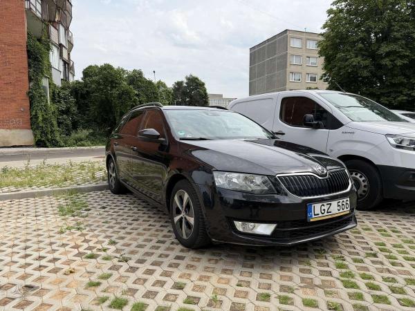 Melns Skoda Octavia 2016 Viļņa, ar dzinēja tilpumu 1.60 L un nobraukumu 229 tūkst. km par 6300 €, foto 3 vietnē AUTOMOTO.COM.LV