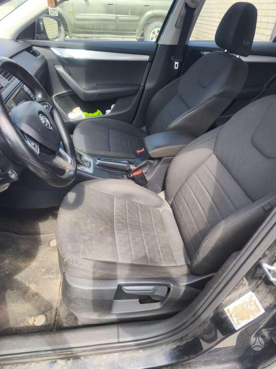 Melns Skoda Octavia 2016 Kauņa, ar dzinēja tilpumu 1.97 L un nobraukumu 455 tūkst. km par 3300 €, foto 9 vietnē AUTOMOTO.COM.LV