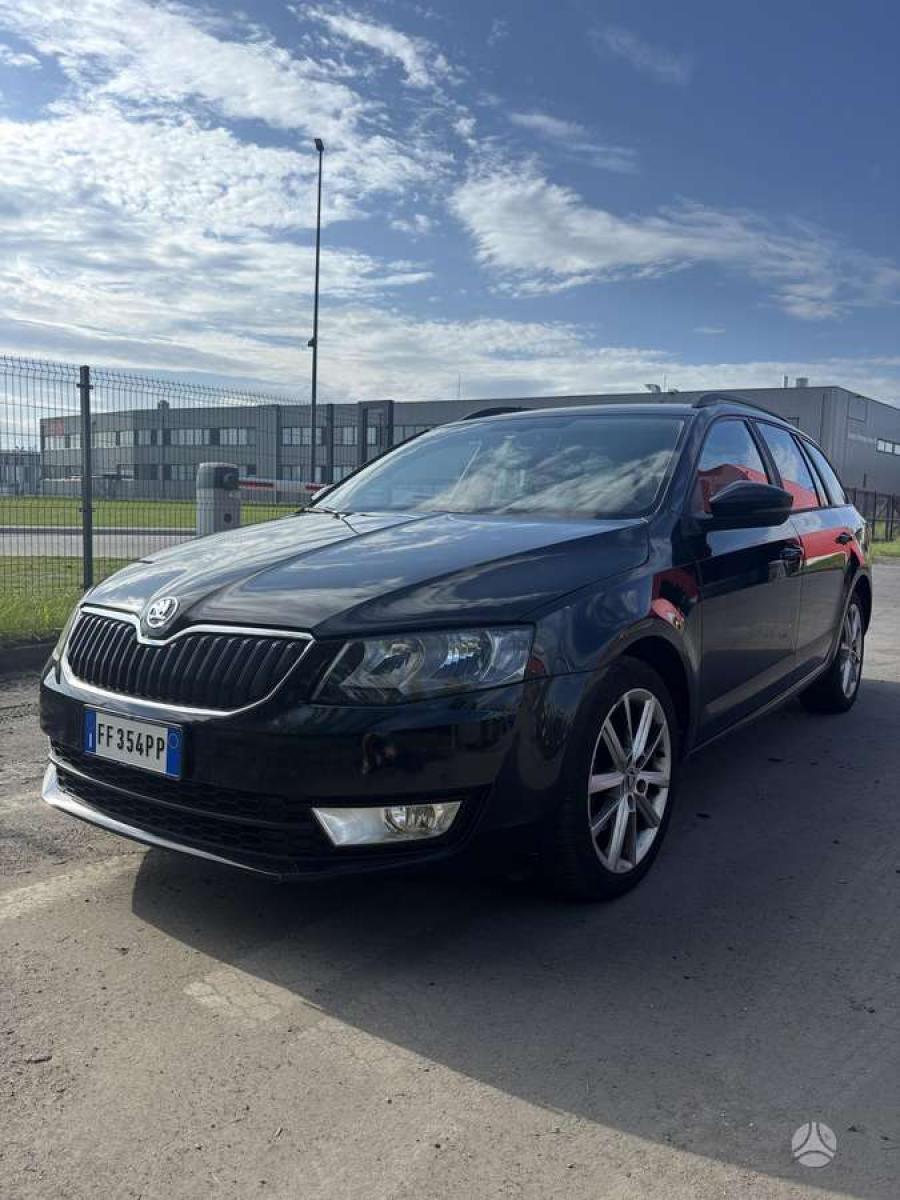 Black Skoda Octavia 2016 in Vilnius, with an engine capacity of 1.97 L and mileage of 288 thousand km for 7500 €, photo 1 on AUTOMOTO.COM.LV