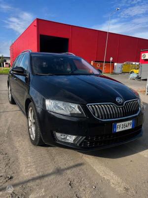 Black Skoda Octavia 2016 in Vilnius, with an engine capacity of 1.97 L and mileage of 288 thousand km for 7500 €, photo 4 on AUTOMOTO.COM.LV