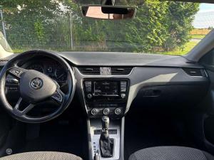 Black Skoda Octavia 2016 in Vilnius, with an engine capacity of 1.97 L and mileage of 288 thousand km for 7500 €, photo 9 on AUTOMOTO.COM.LV