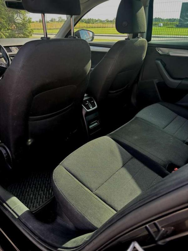 Melns Skoda Octavia 2016 Viļņa, ar dzinēja tilpumu 1.97 L un nobraukumu 288 tūkst. km par 7500 €, foto 9 vietnē AUTOMOTO.COM.LV