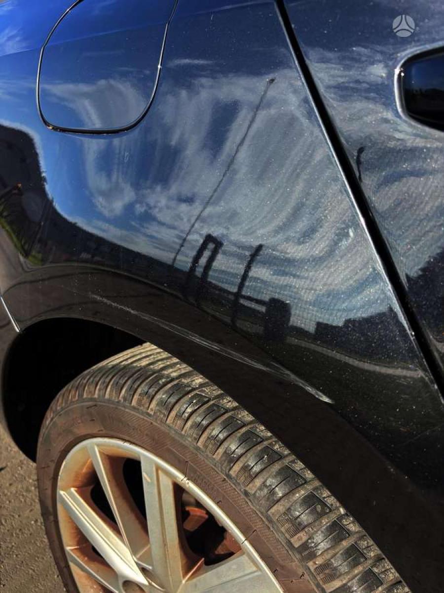 Black Skoda Octavia 2016 in Vilnius, with an engine capacity of 1.97 L and mileage of 288 thousand km for 7500 €, photo 18 on AUTOMOTO.COM.LV