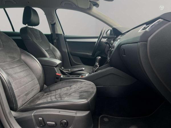 Black Skoda Octavia 2016 in Kaunas, with an engine capacity of 1.60 L and mileage of 347 thousand km for 7499 €, photo 8 on AUTOMOTO.COM.LV