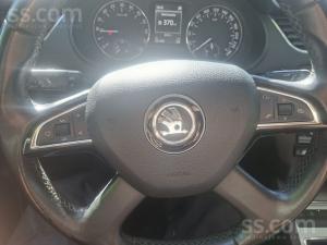 Melns Skoda Octavia 2016 Rīga, ar dzinēja tilpumu 2.00 L un nobraukumu 354 tūkst. km par 5035 €, foto 10 vietnē AUTOMOTO.COM.LV