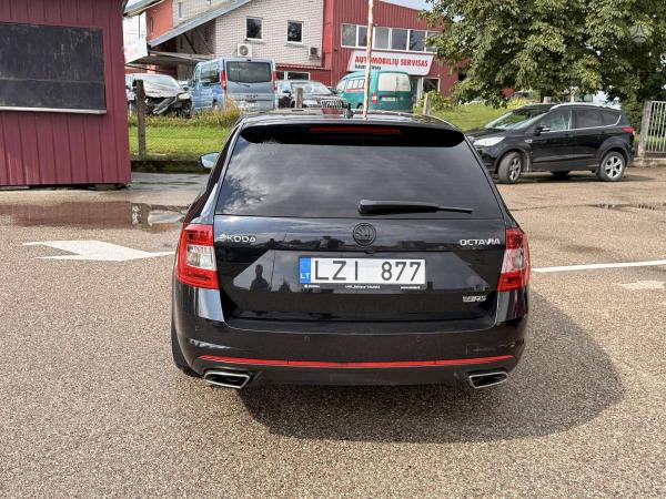 Black Skoda Octavia 2016 in Kaunas, with an engine capacity of 1.98 L and mileage of 121 thousand km for 15500 €, photo 6 on AUTOMOTO.COM.LV
