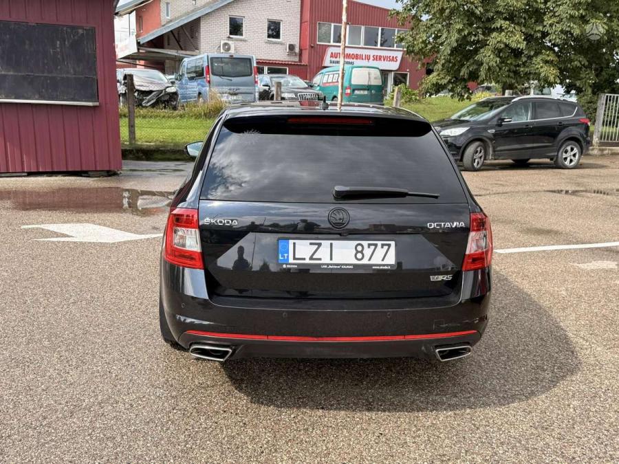 Black Skoda Octavia 2016 in Kaunas, with an engine capacity of 1.98 L and mileage of 121 thousand km for 15500 €, photo 6 on AUTOMOTO.COM.LV