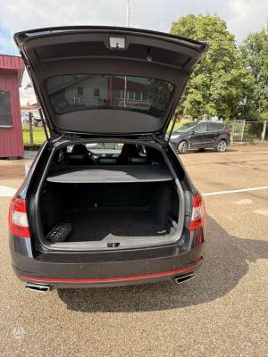 Black Skoda Octavia 2016 in Kaunas, with an engine capacity of 1.98 L and mileage of 121 thousand km for 15500 €, photo 9 on AUTOMOTO.COM.LV