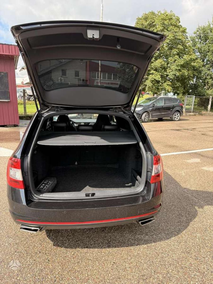 Black Skoda Octavia 2016 in Kaunas, with an engine capacity of 1.98 L and mileage of 121 thousand km for 15500 €, photo 9 on AUTOMOTO.COM.LV