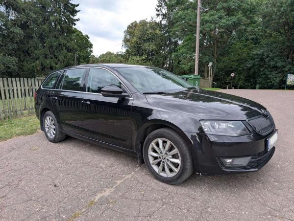 Melns Skoda Octavia 2016 Kauņa, ar dzinēja tilpumu 1.97 L un nobraukumu 301 tūkst. km par 6500 €, foto 5 vietnē AUTOMOTO.COM.LV