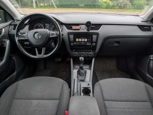 Black Skoda Octavia 2016 in Kaunas, with an engine capacity of 1.97 L and mileage of 301 thousand km for 6500 €, photo 12 on AUTOMOTO.COM.LV
