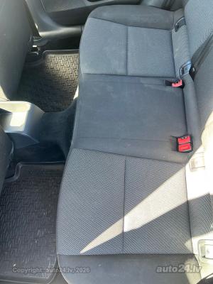 Melns Skoda Octavia 2016 Tallina, ar dzinēja tilpumu 1.00 L un nobraukumu 111 tūkst. km par 9000 €, foto 6 vietnē AUTOMOTO.COM.LV