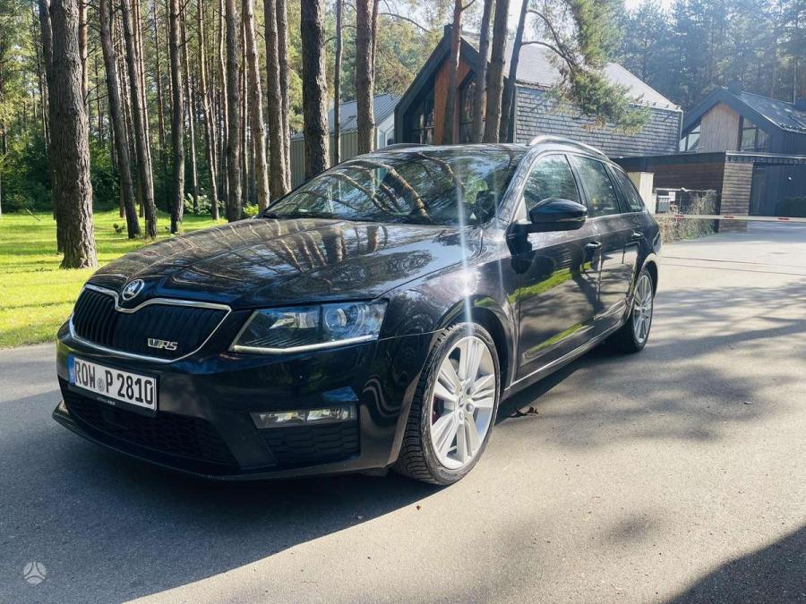 Black Skoda Octavia 2016 in Vilnius, with an engine capacity of 1.97 L and mileage of 291 thousand km for 8900 €, photo 4 on AUTOMOTO.COM.LV