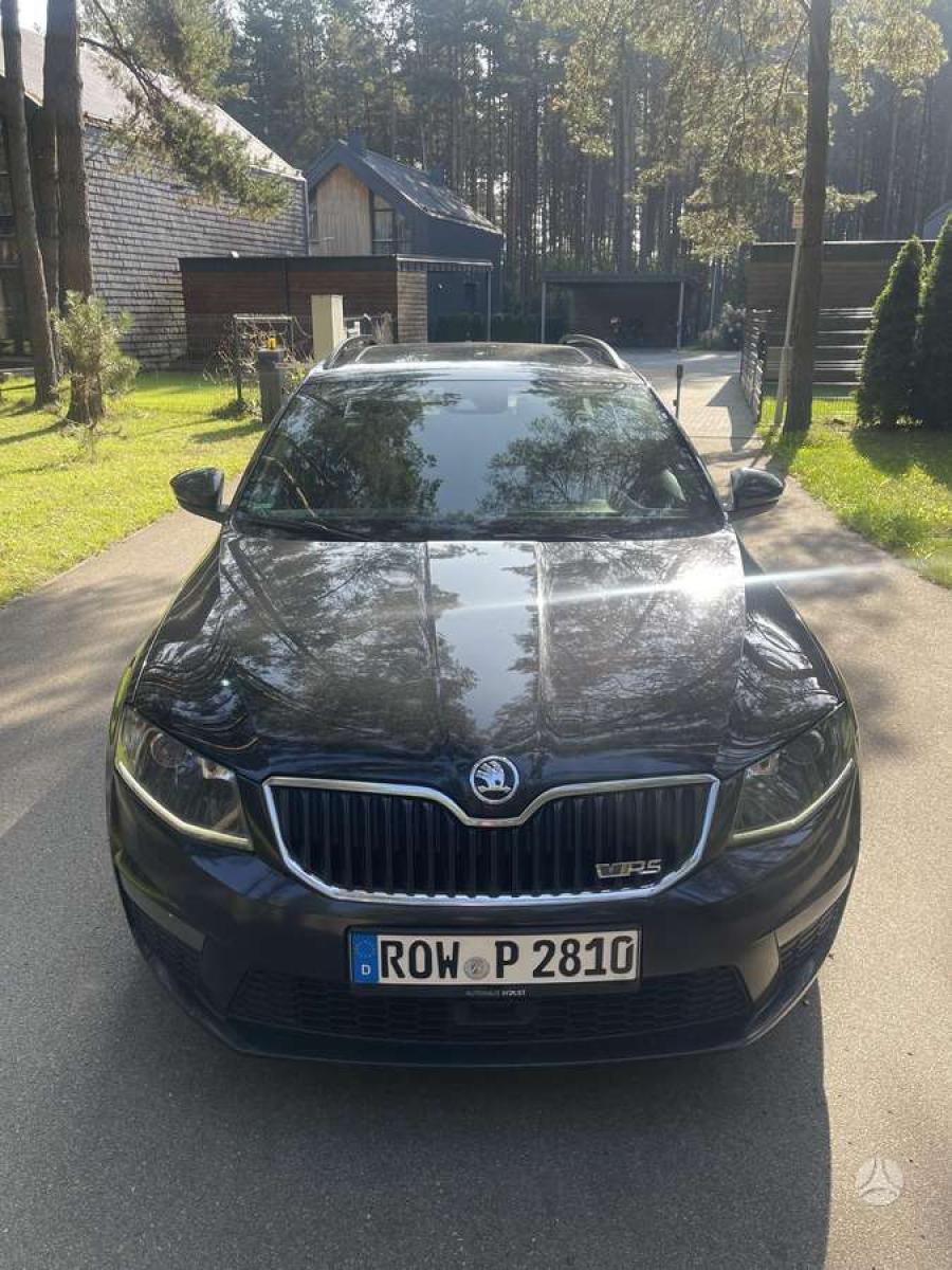 Black Skoda Octavia 2016 in Vilnius, with an engine capacity of 1.97 L and mileage of 291 thousand km for 8900 €, photo 7 on AUTOMOTO.COM.LV