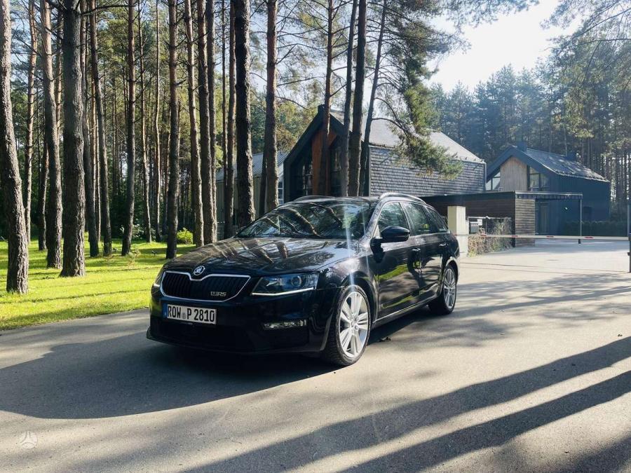 Black Skoda Octavia 2016 in Vilnius, with an engine capacity of 1.97 L and mileage of 291 thousand km for 8900 €, photo 8 on AUTOMOTO.COM.LV