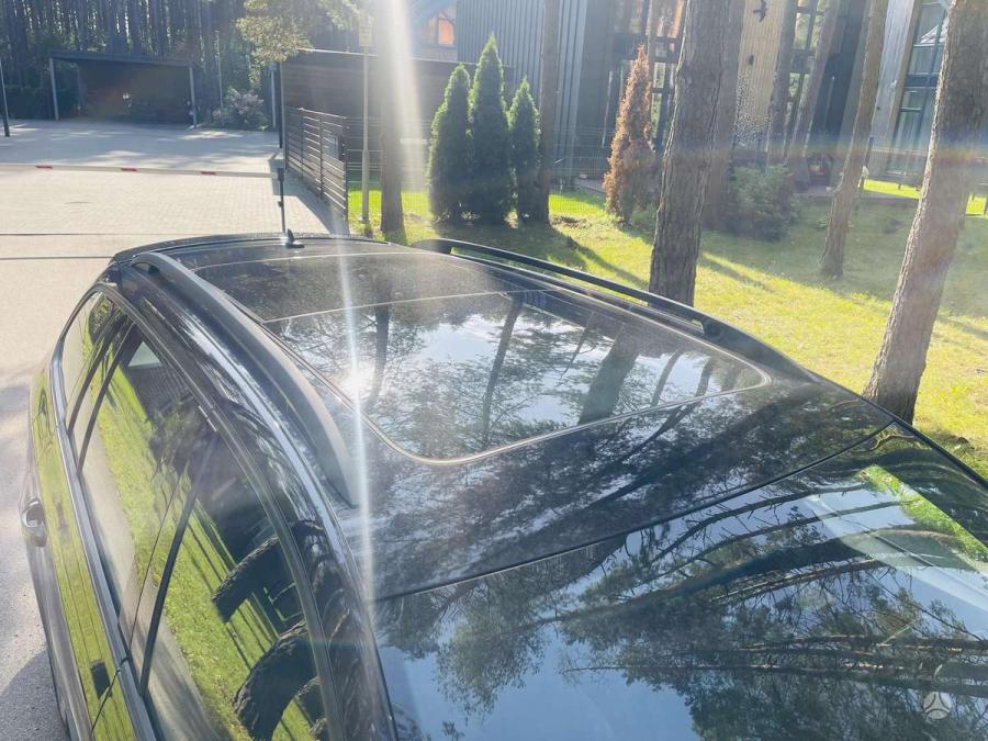 Black Skoda Octavia 2016 in Vilnius, with an engine capacity of 1.97 L and mileage of 291 thousand km for 8900 €, photo 19 on AUTOMOTO.COM.LV