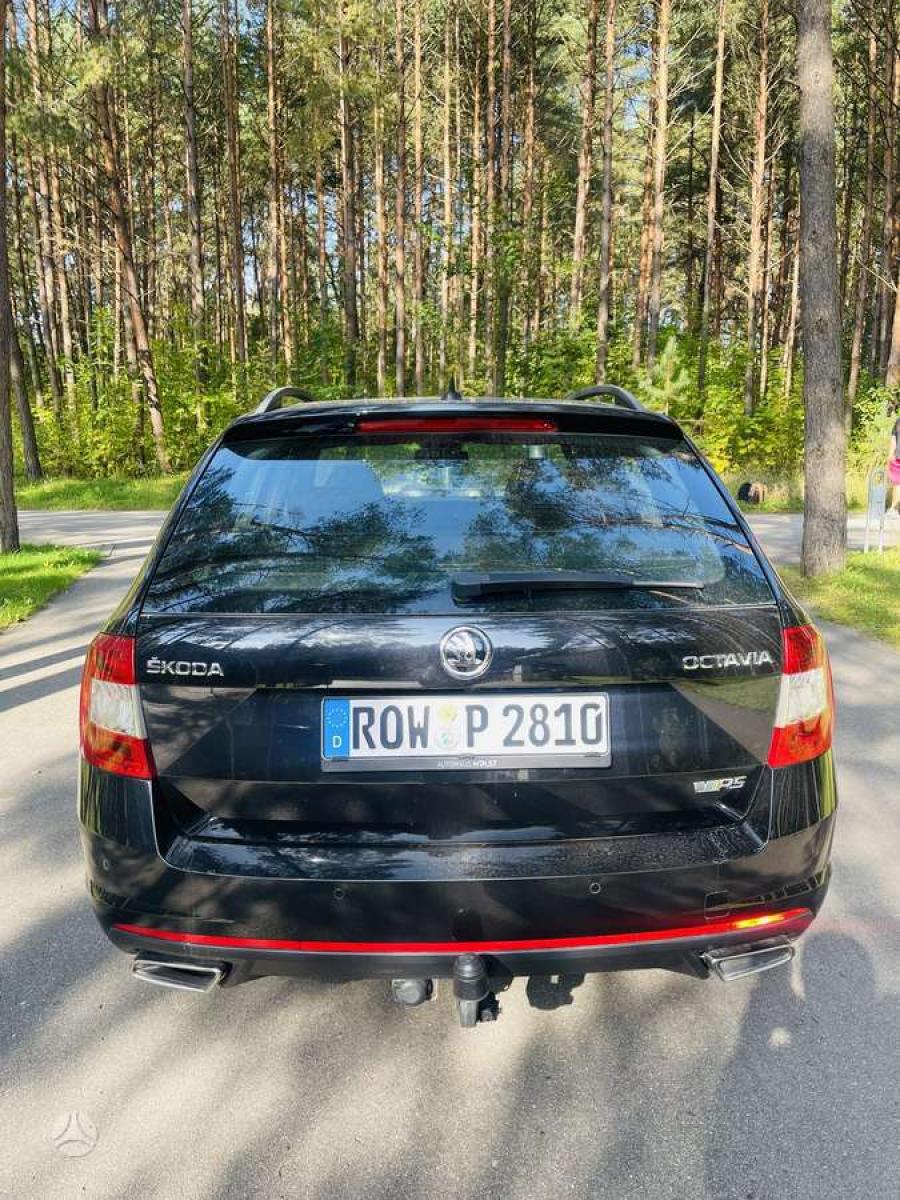 Black Skoda Octavia 2016 in Vilnius, with an engine capacity of 1.97 L and mileage of 291 thousand km for 8900 €, photo 24 on AUTOMOTO.COM.LV