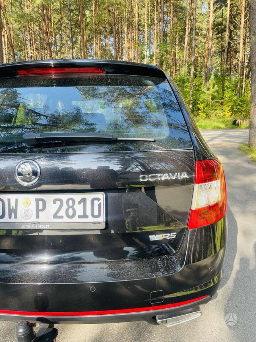 Black Skoda Octavia 2016 in Vilnius, with an engine capacity of 1.97 L and mileage of 291 thousand km for 8900 €, photo 25 on AUTOMOTO.COM.LV