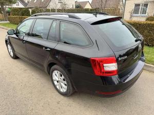 Black Skoda Octavia 2017 in Pakruojis, with an engine capacity of 1.20 L and mileage of 61 thousand km for 5700 €, photo 6 on AUTOMOTO.COM.LV