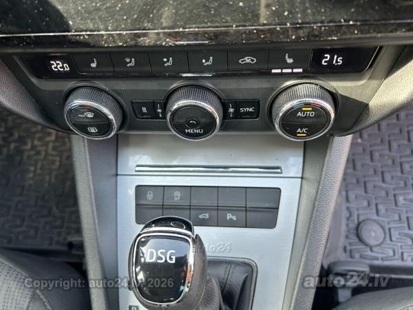Black Skoda Octavia 2017 in Tallinn, with an engine capacity of 1.00 L and mileage of 275 thousand km for 4300 €, photo 11 on AUTOMOTO.COM.LV