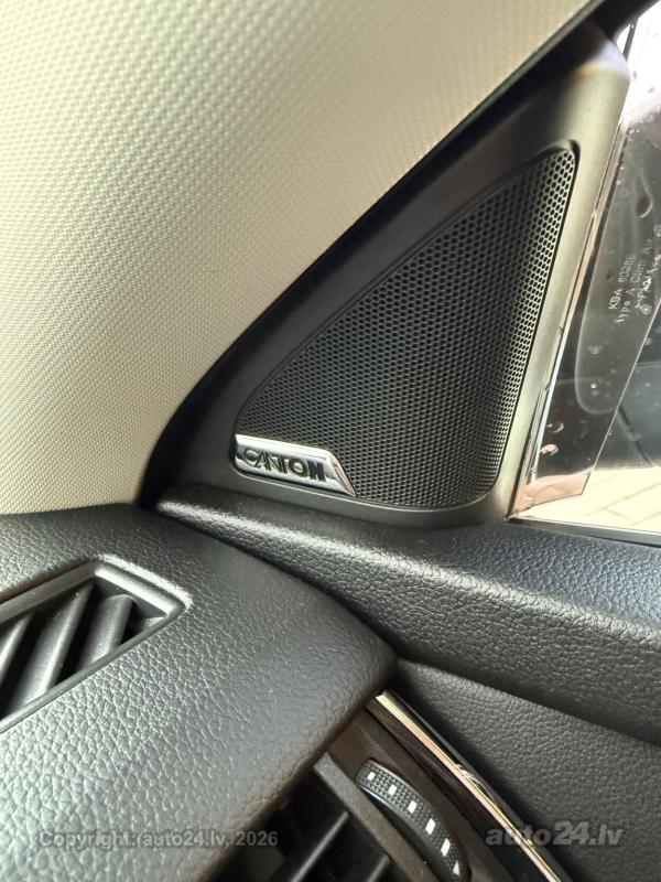 Black Skoda Octavia 2017 in Tartu, with an engine capacity of 1.80 L and mileage of 212 thousand km for 10600 €, photo 11 on AUTOMOTO.COM.LV