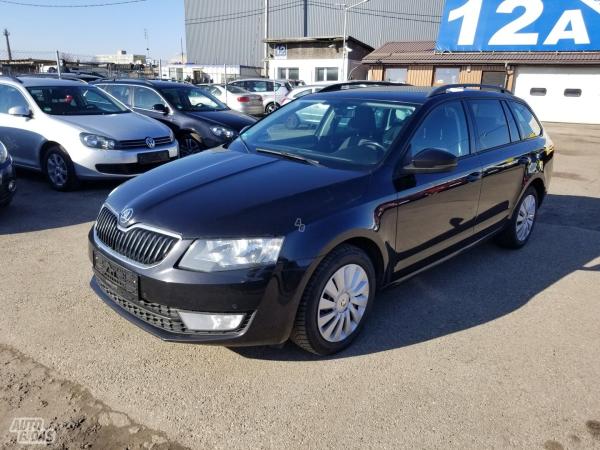 Black Skoda Octavia 2017 in Kaunas, with an engine capacity of 1.60 L and mileage of 350 thousand km for 5450 €, photo 2 on AUTOMOTO.COM.LV