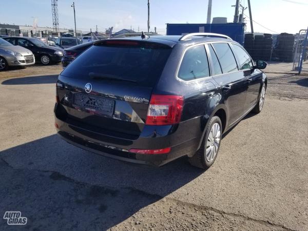 Black Skoda Octavia 2017 in Kaunas, with an engine capacity of 1.60 L and mileage of 350 thousand km for 5450 €, photo 7 on AUTOMOTO.COM.LV