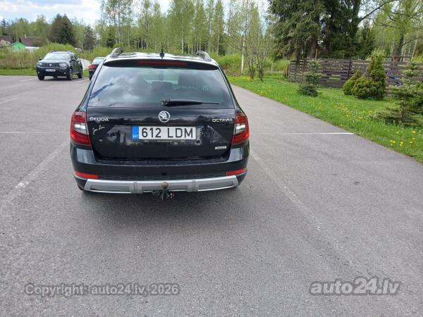 Black Skoda Octavia 2017 in Tallinn, with an engine capacity of 2.00 L and mileage of 400 thousand km for 5999 €, photo 4 on AUTOMOTO.COM.LV