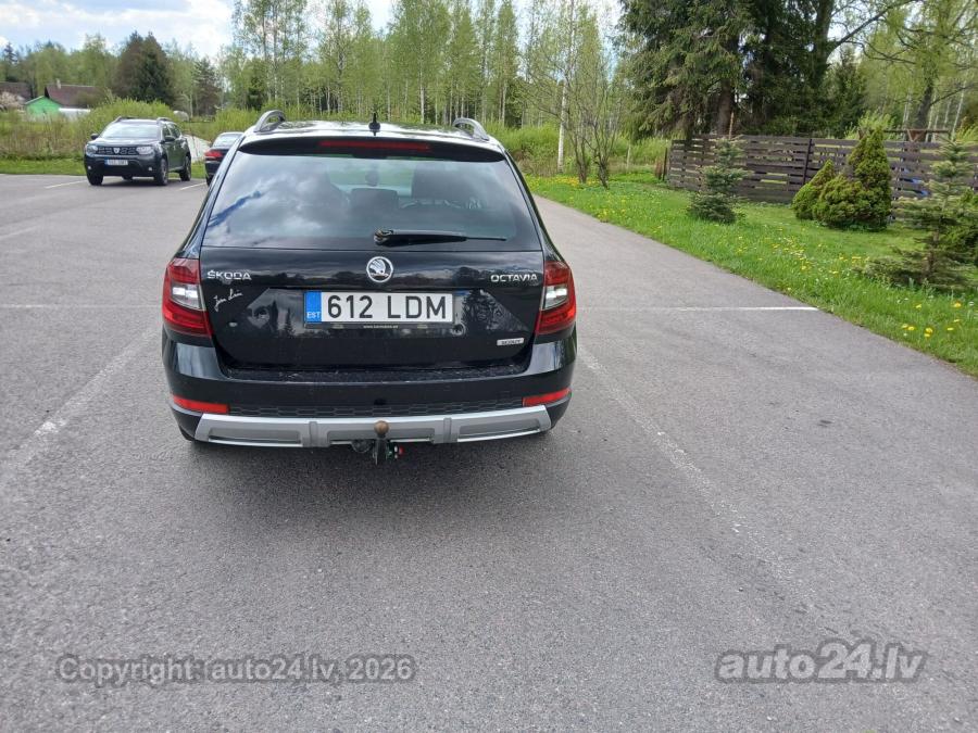 Black Skoda Octavia 2017 in Tallinn, with an engine capacity of 2.00 L and mileage of 400 thousand km for 5999 €, photo 5 on AUTOMOTO.COM.LV