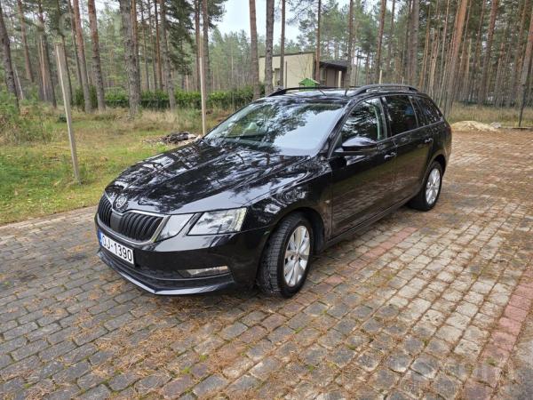 Black Skoda Octavia 2017 in Riga, with an engine capacity of 1.60 L and mileage of 199 thousand km for 8200 €, photo 1 on AUTOMOTO.COM.LV