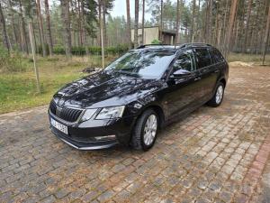 Melns Skoda Octavia 2017 Rīga, ar dzinēja tilpumu 1.60 L un nobraukumu 199 tūkst. km par 8200 €, foto  vietnē AUTOMOTO.COM.LV