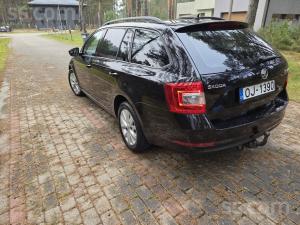 Melns Skoda Octavia 2017 Rīga, ar dzinēja tilpumu 1.60 L un nobraukumu 199 tūkst. km par 8200 €, foto 4 vietnē AUTOMOTO.COM.LV