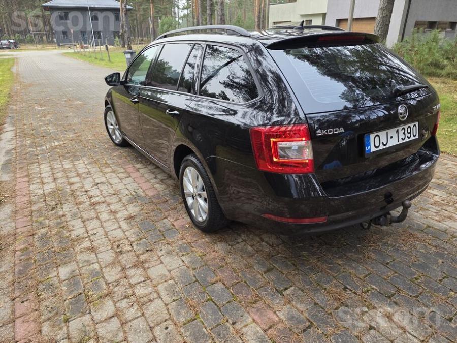 Melns Skoda Octavia 2017 Rīga, ar dzinēja tilpumu 1.60 L un nobraukumu 199 tūkst. km par 8200 €, foto 4 vietnē AUTOMOTO.COM.LV