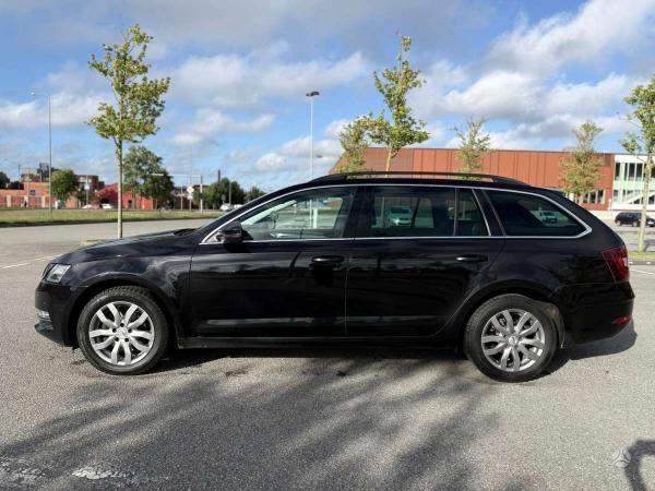 Black Skoda Octavia 2017 in Raseiniai, with an engine capacity of 1.97 L and mileage of 228 thousand km for 8500 €, photo 6 on AUTOMOTO.COM.LV