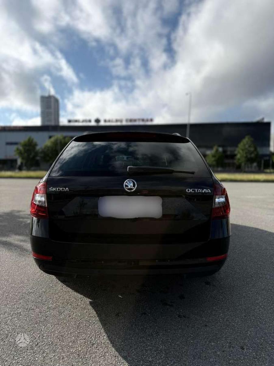 Melns Skoda Octavia 2017 Raseiniai, ar dzinēja tilpumu 1.97 L un nobraukumu 228 tūkst. km par 8500 €, foto 12 vietnē AUTOMOTO.COM.LV