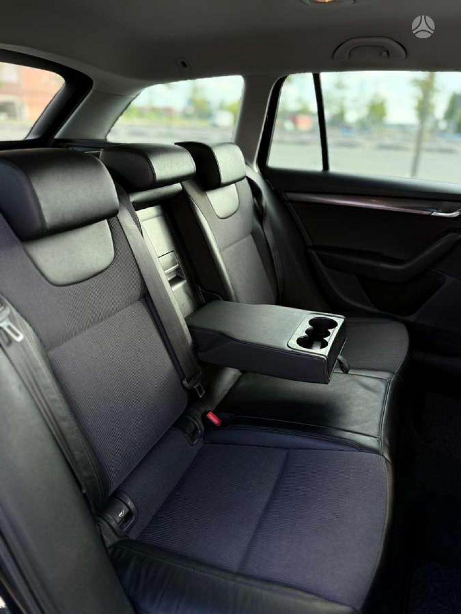 Melns Skoda Octavia 2017 Raseiniai, ar dzinēja tilpumu 1.97 L un nobraukumu 228 tūkst. km par 8500 €, foto 28 vietnē AUTOMOTO.COM.LV