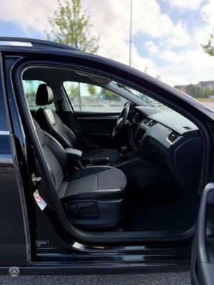 Melns Skoda Octavia 2017 Raseiniai, ar dzinēja tilpumu 1.97 L un nobraukumu 228 tūkst. km par 8500 €, foto 29 vietnē AUTOMOTO.COM.LV