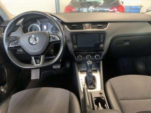 Black Skoda Octavia 2017 in Kaunas, with an engine capacity of 1.60 L and mileage of 278 thousand km for 7500 €, photo 9 on AUTOMOTO.COM.LV