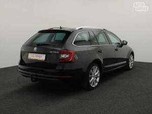 Black Skoda Octavia 2017 in Vilnius, with an engine capacity of 2.00 L and mileage of 236 thousand km for 10699 €, photo 9 on AUTOMOTO.COM.LV