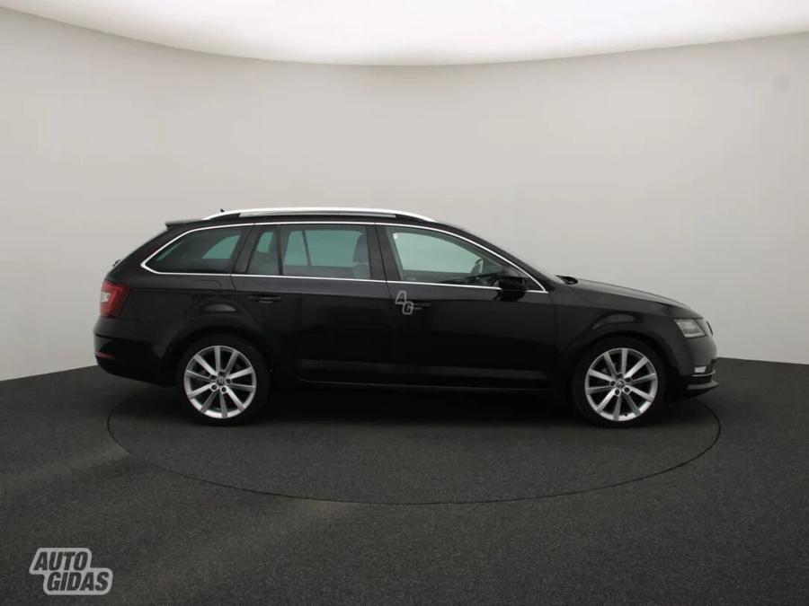 Black Skoda Octavia 2017 in Vilnius, with an engine capacity of 2.00 L and mileage of 236 thousand km for 10699 €, photo 10 on AUTOMOTO.COM.LV