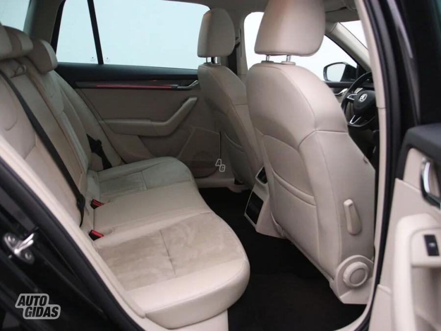 Black Skoda Octavia 2017 in Vilnius, with an engine capacity of 2.00 L and mileage of 236 thousand km for 10699 €, photo 16 on AUTOMOTO.COM.LV