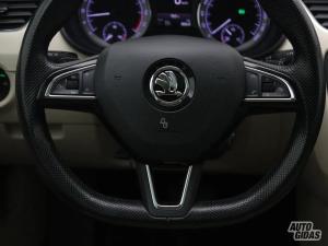Black Skoda Octavia 2017 in Vilnius, with an engine capacity of 2.00 L and mileage of 236 thousand km for 10699 €, photo 19 on AUTOMOTO.COM.LV