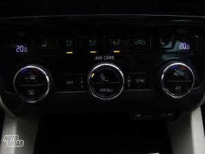 Black Skoda Octavia 2017 in Vilnius, with an engine capacity of 2.00 L and mileage of 236 thousand km for 10699 €, photo 21 on AUTOMOTO.COM.LV