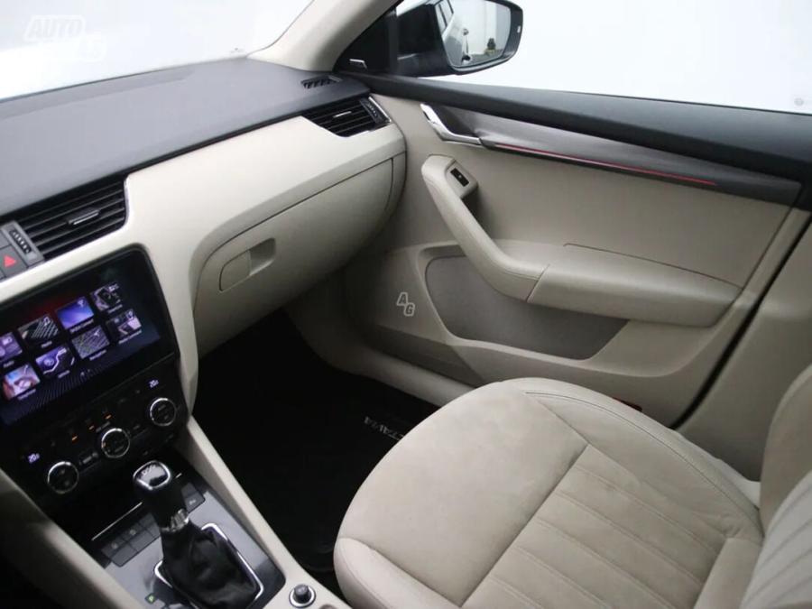 Black Skoda Octavia 2017 in Vilnius, with an engine capacity of 2.00 L and mileage of 236 thousand km for 10699 €, photo 22 on AUTOMOTO.COM.LV