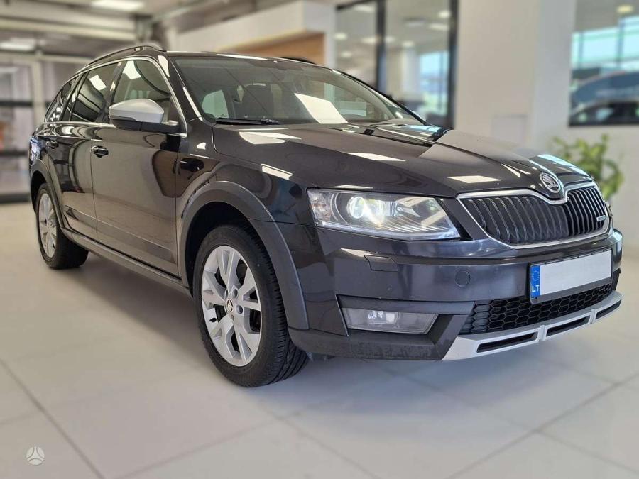 Melns Skoda Octavia 2017 Kauņa, ar dzinēja tilpumu 1.80 L un nobraukumu 292 tūkst. km par 9800 €, foto 4 vietnē AUTOMOTO.COM.LV