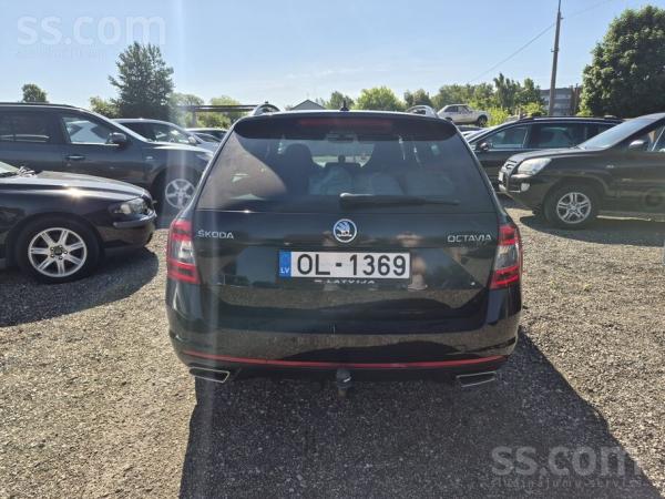 Black Skoda Octavia 2017 in Daugavpils, with an engine capacity of 2.00 L and mileage of 0 thousand km for 8750 €, photo 6 on AUTOMOTO.COM.LV